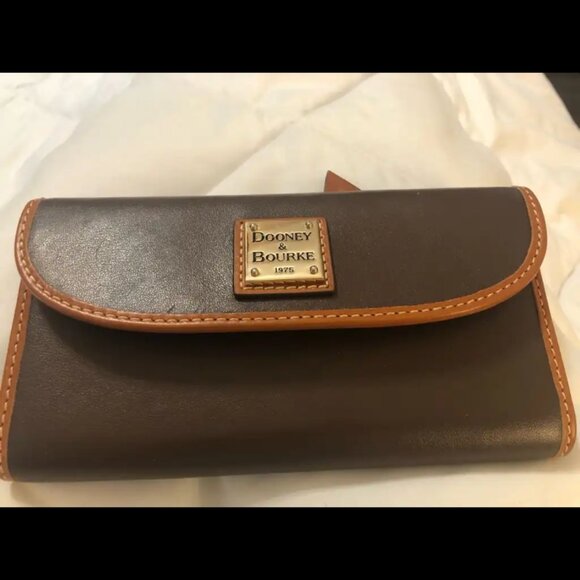 Dooney & Bourke | Bags | Dooney Bourke Leather Wallet | Poshmark